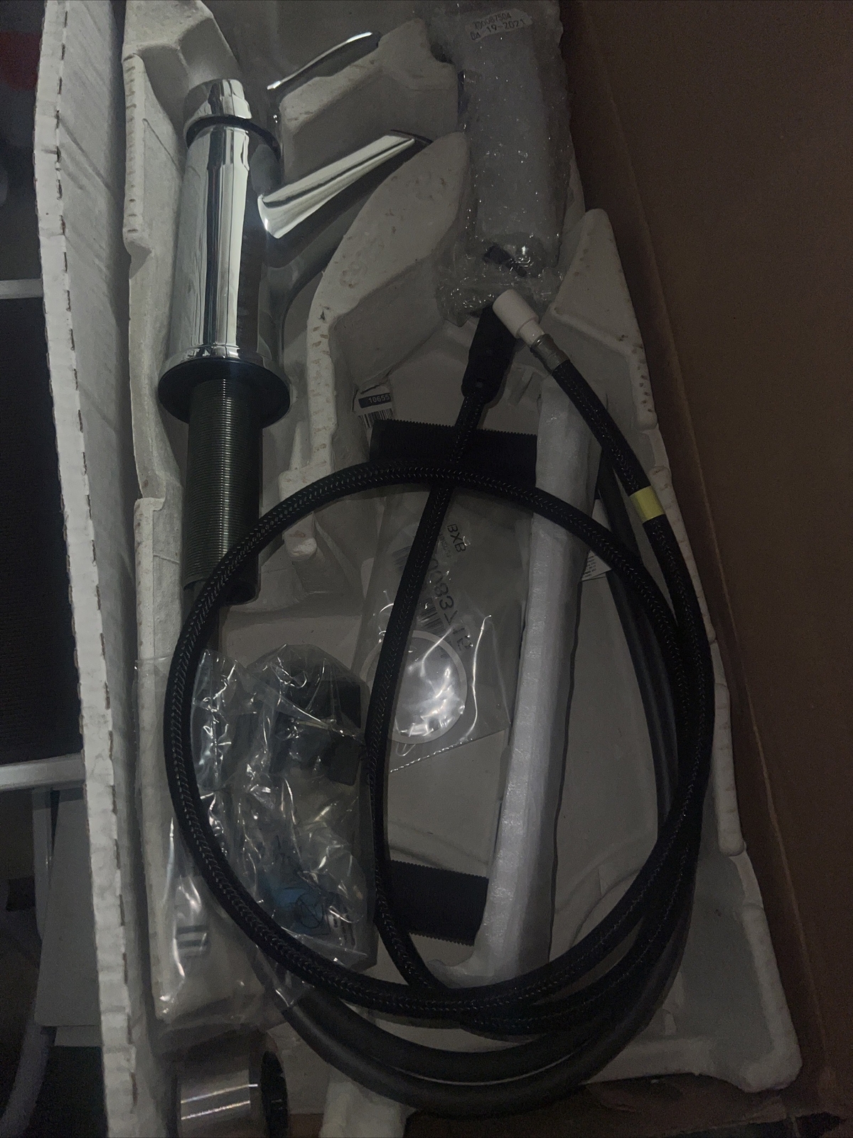 Delta 4140-DST Collins Pull-Out Spray Kitchen Faucet - Chrome | eBay