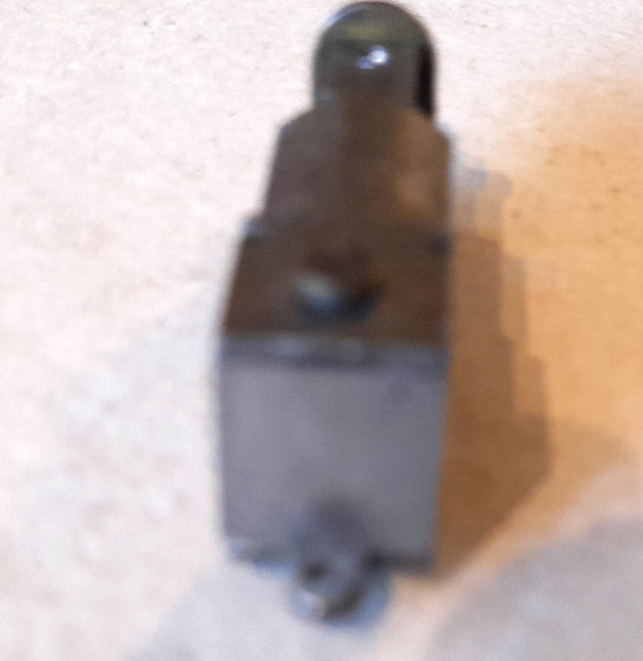 Triang Hornby X03 Motor Assembly - missing brushes, spring & mount - OO ...