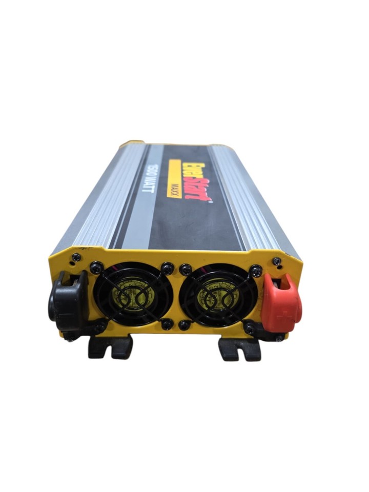 EverStart Maxx 1500 Watt Automotive Power Inverter with USB Power ...