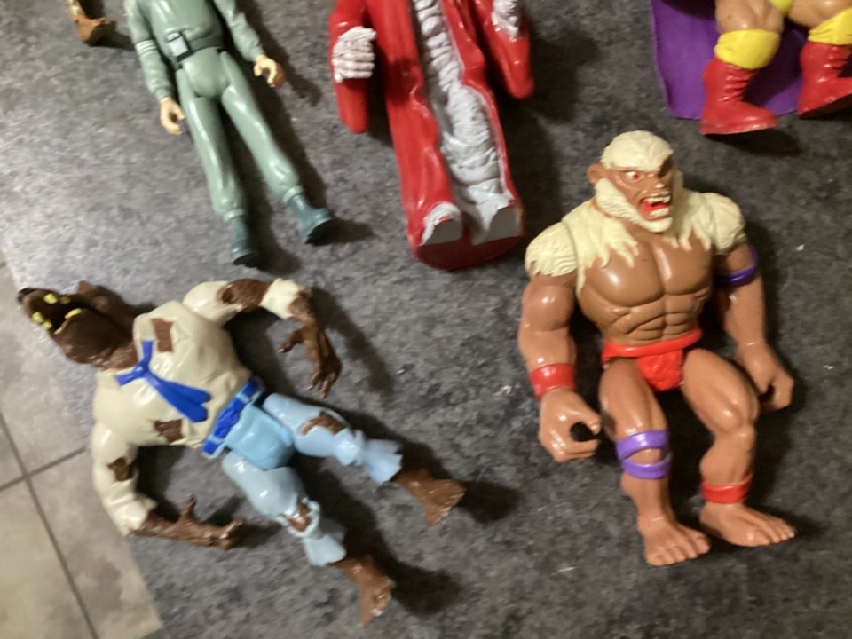 10 Vintage action figure lot 80s ghostbusters thundercats mummy ...