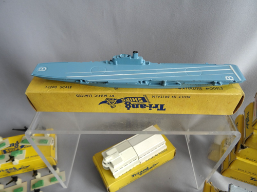 Collection of Vintage Triang Minic Ships inc HMS Bulwark, Tugs, Pier ...