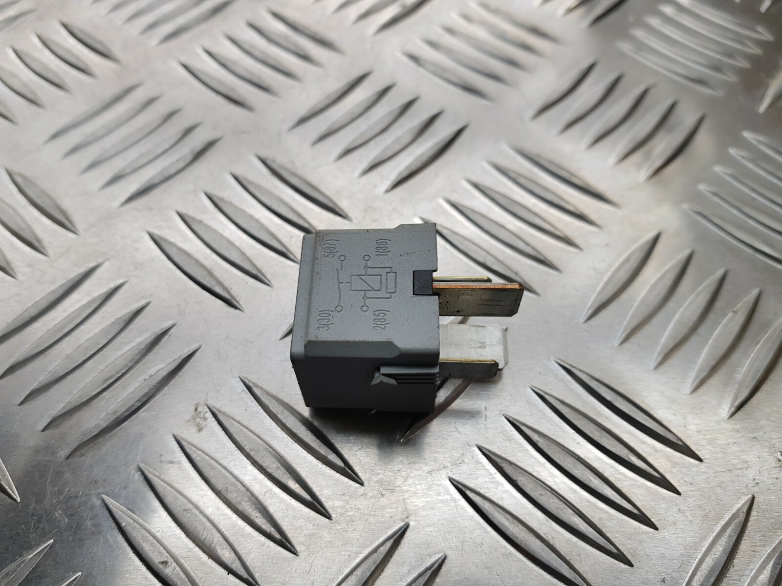 B134 Mercedes Benz Control Relay Unit 4RA007793-07 // A0025422619 | eBay UK