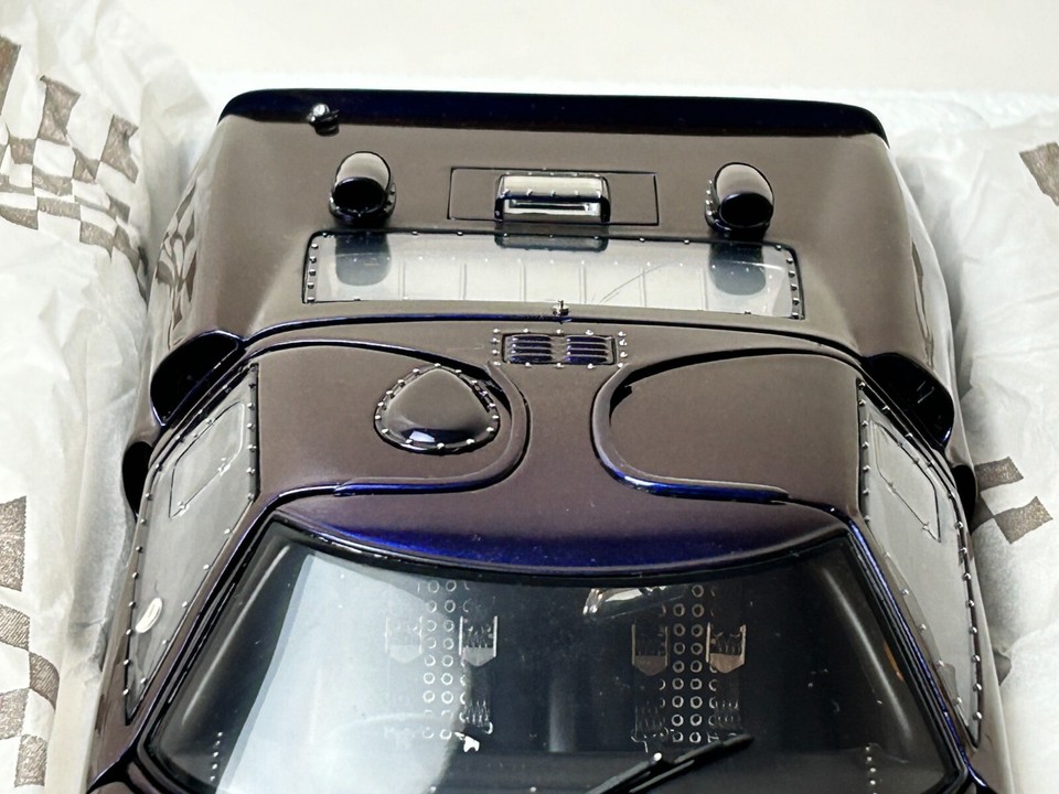 Exoto Standox 1:18 Scale Catalunya Splash 1966 Ford GT 40 with Box, Lot ...