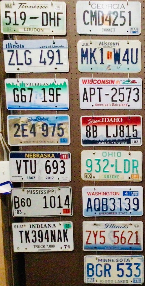 Large lot colorful of 30 old license plates - bulk - many states - low ...