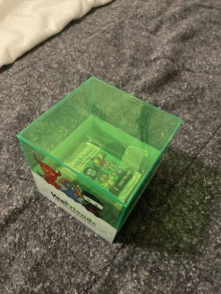 Vee Friends Series 2 Compete & Collect Debut Edition Green Box-13 PACKS ...