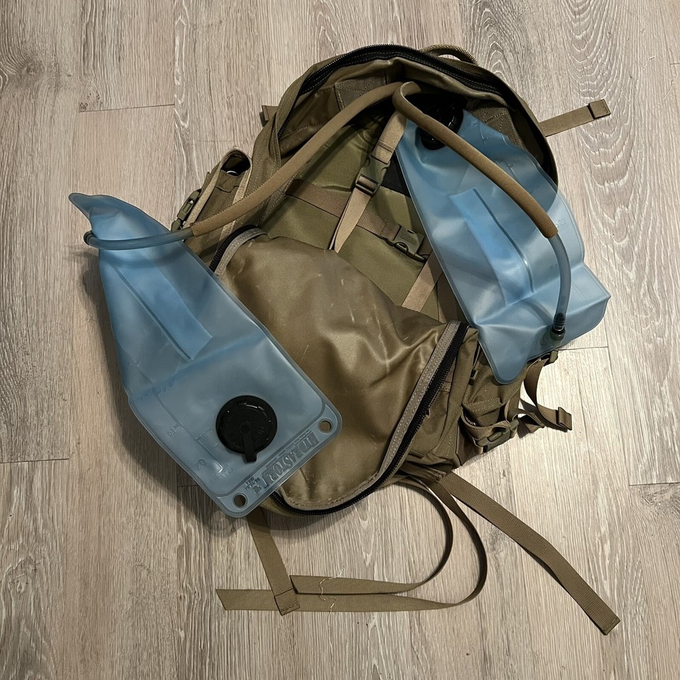 NWT Blackhawk Raptor X-1 HydraStorm 2 100 Bladder Hydration Pack ...