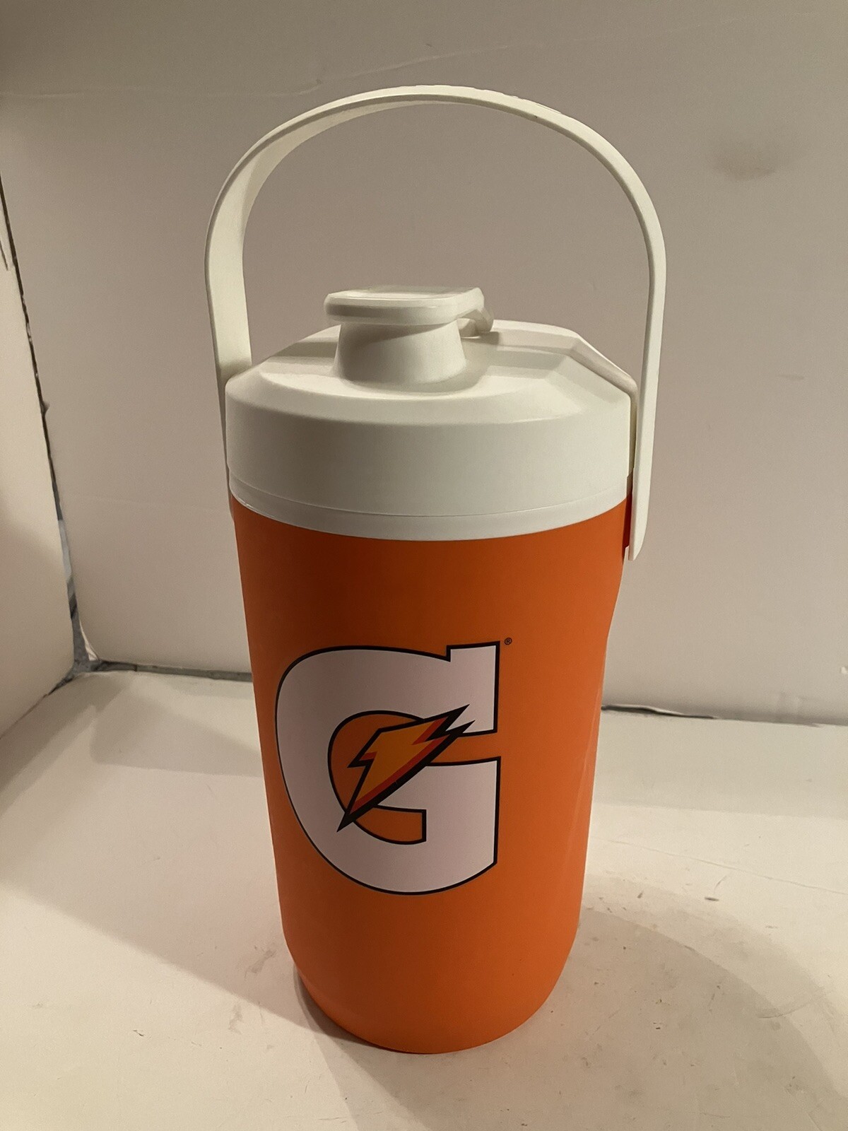 Gatorade Orange 64oz (1/2 Gallon) Cold Beverage Performance Jug Cooler ...