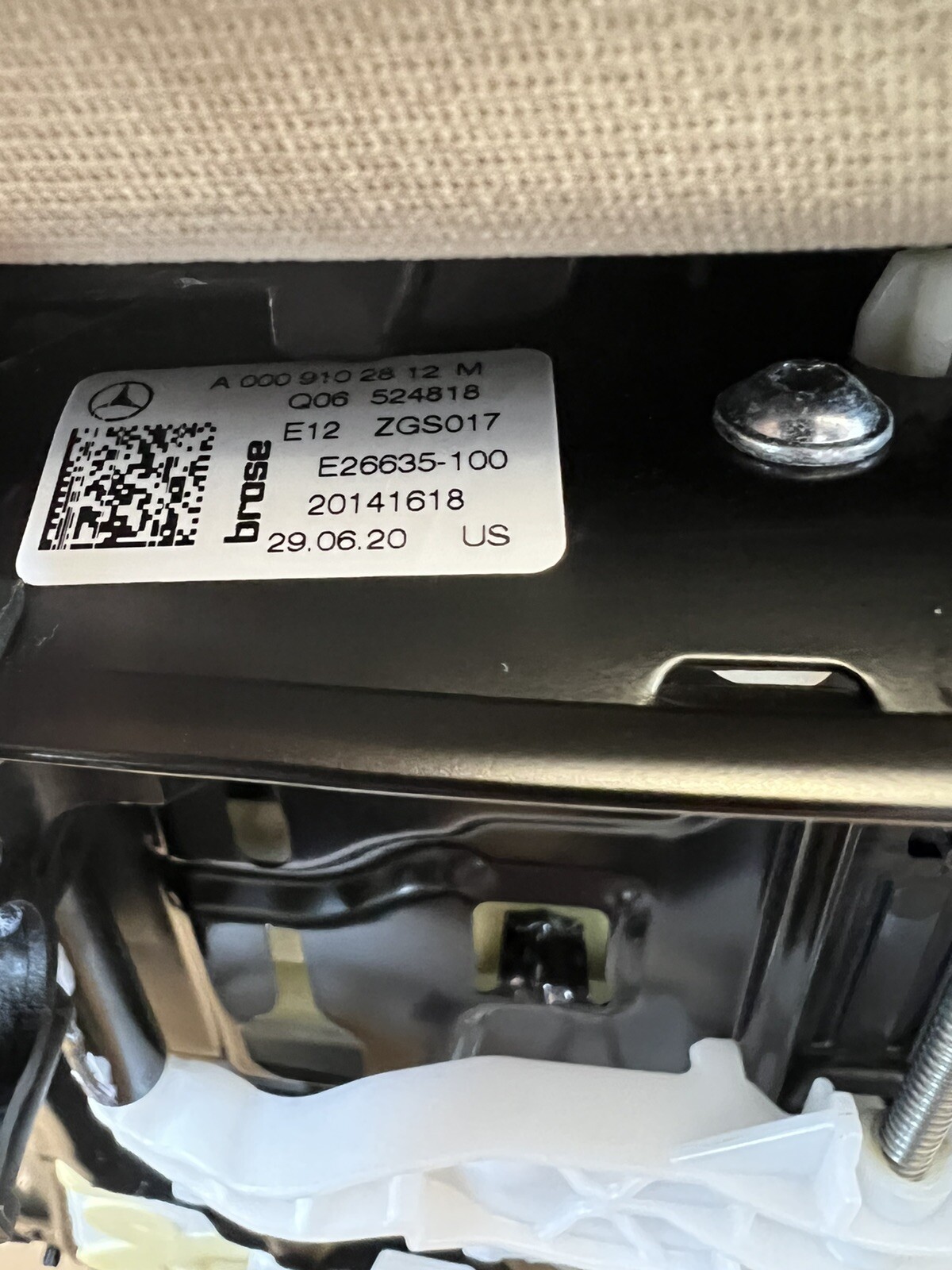 Genuine Mercedes-Benz Seat Lower Cushion Cover 0009102812 ...