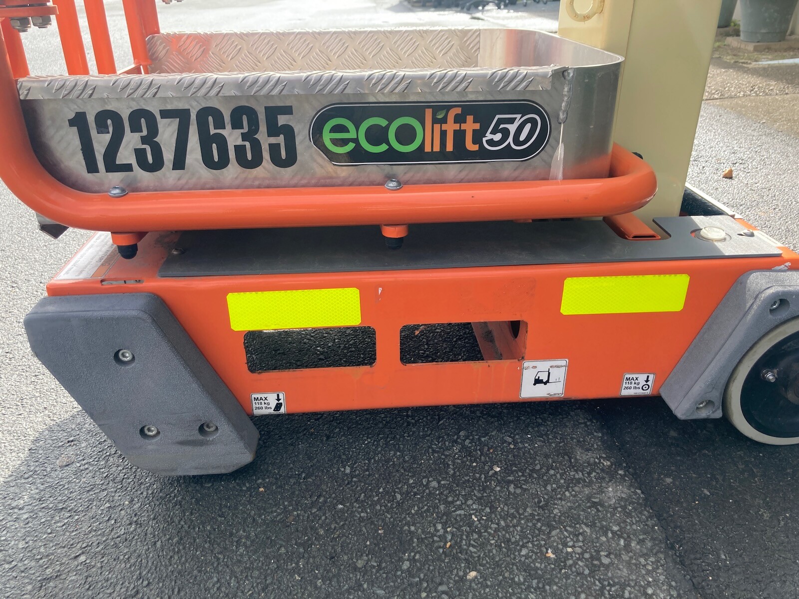 JLG Ecolift 50 1.52m Non Powered Low Level Manual Vertical Mast Man ...