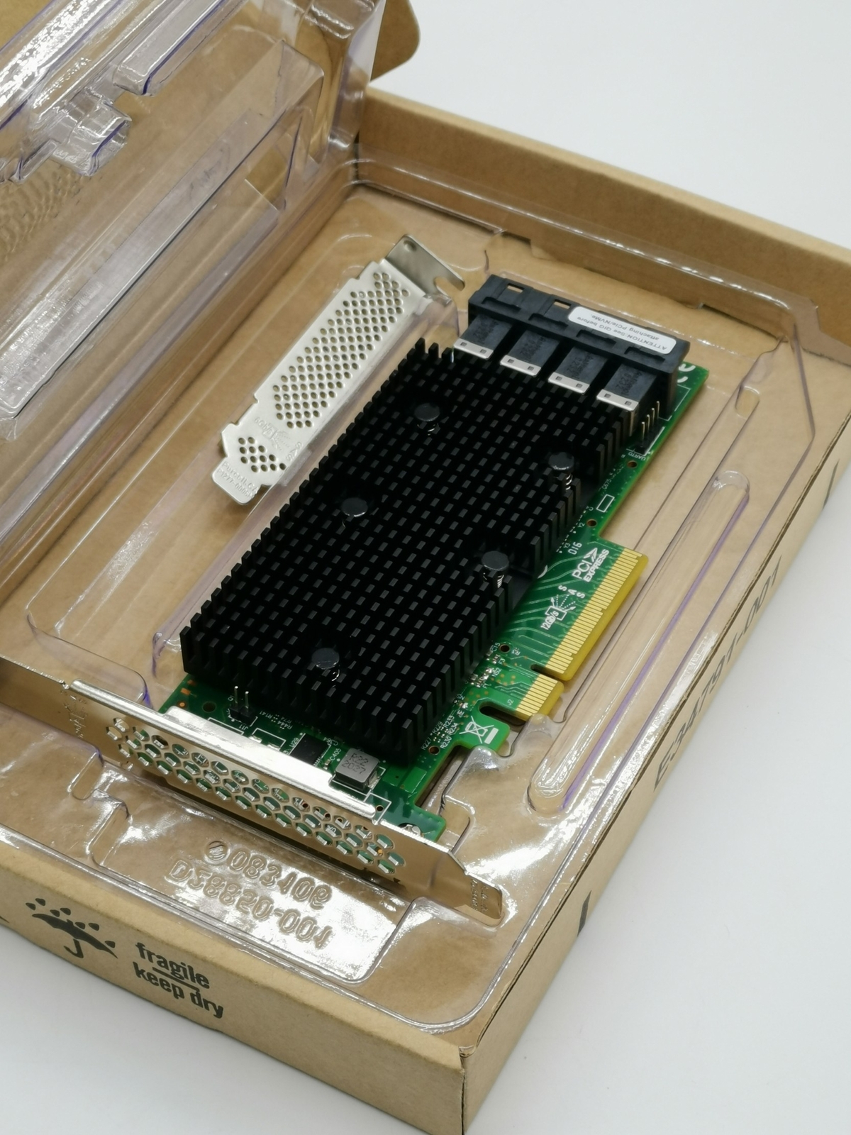 LSI 9400-16i SATA/SAS HBA Controller RAID 12 Gbps PCIe 16 Port Support ...