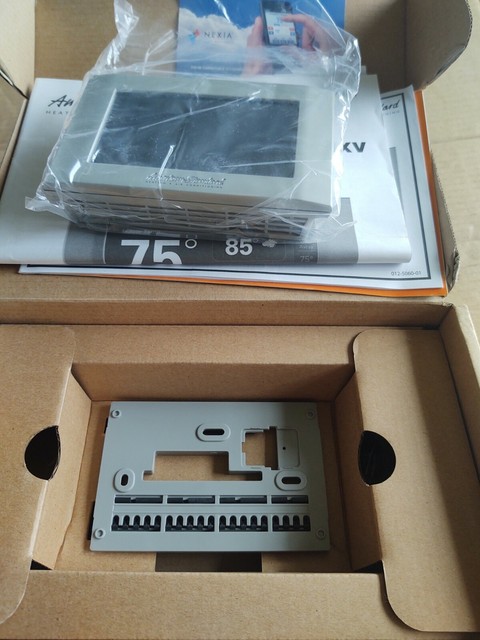 American Standard Gold Series 24V Programmable Thermostat-Gray ...