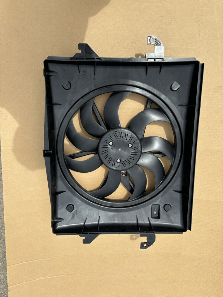 2015-2024 Dodge Ram 1500 3.6L OEM Mopar Radiator Cooling Fan Module ...