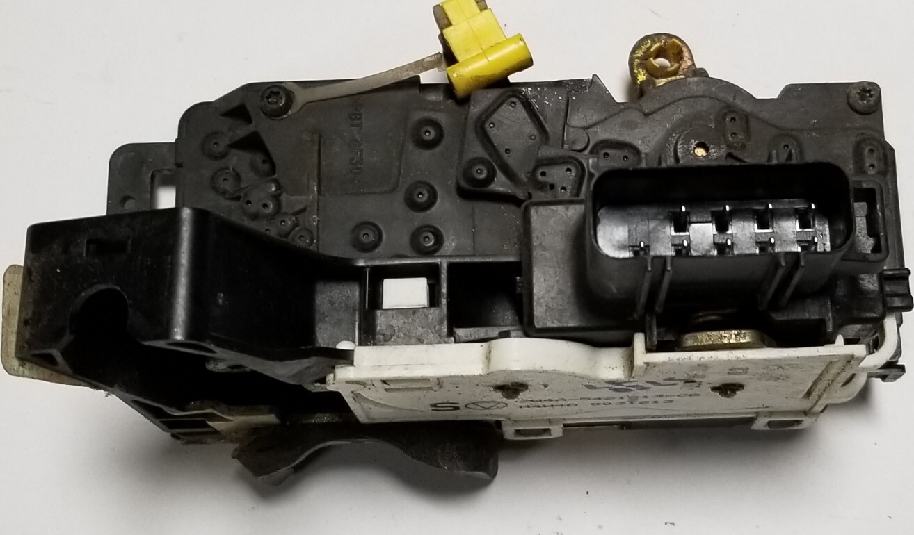 2000 01 02 03 04 05 2006 LINCOLN LS Front LH Driver Door Lock Latch ...