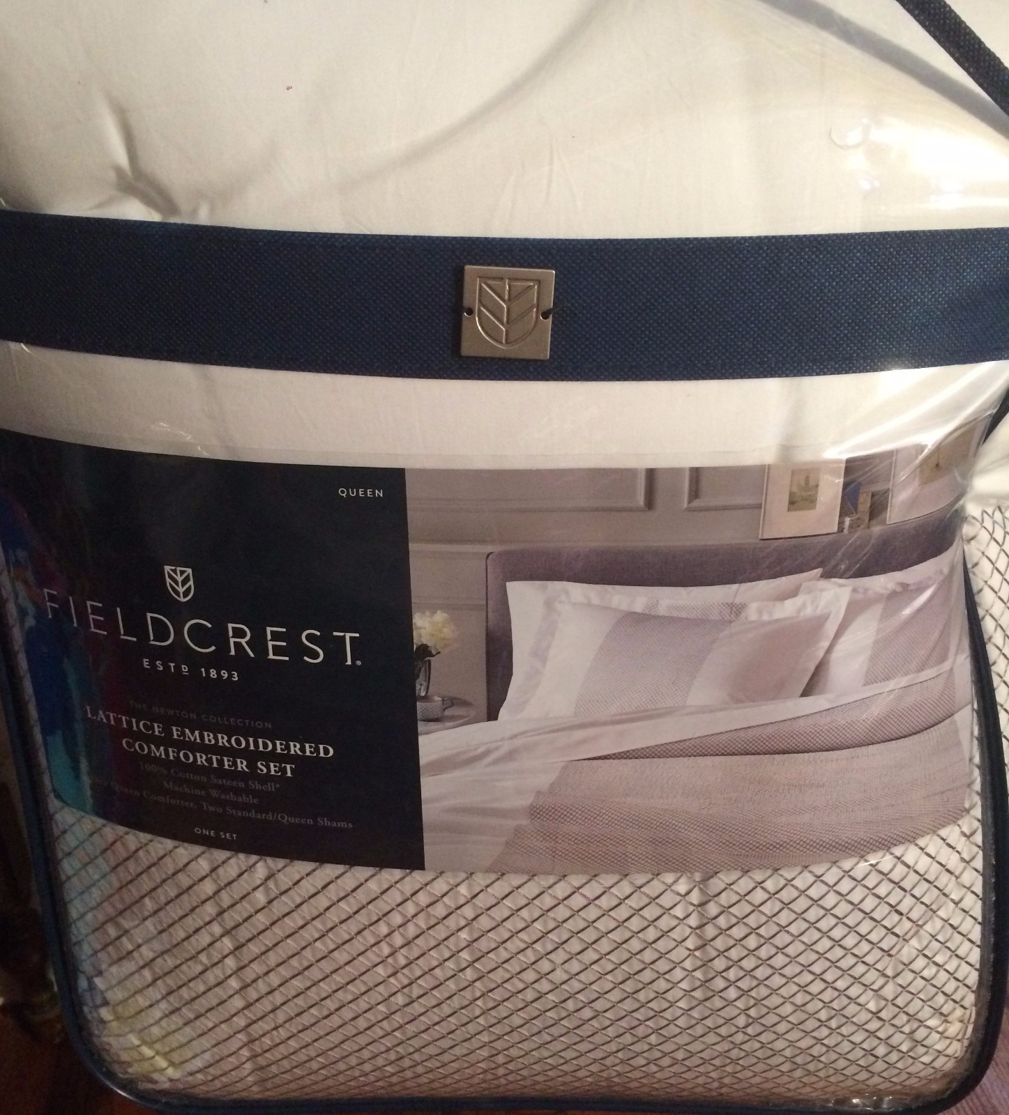 FIELDCREST LATTICE EMBROIDERED COMFORTER GRAY & WHITE QUEEN & TWO SHAMS ...