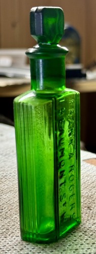 A+ 1910 Emerald Green Poison Bottle - FRANK ROGERS, BEAUMONT St ...