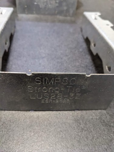 4 SIMPSON STRONG-TIE 2x8 TPL Joist Hanger LUS28-3Z | eBay