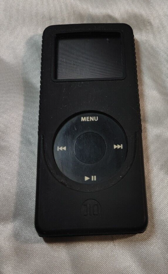 Apple iPod Nano 1st Generation 2 GB Model A1137 Black with cover bundle ...