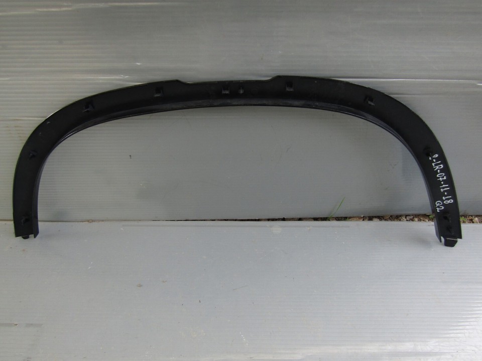 Land Rover Defender L663 FR RH Wheel Arch Trim L8B2-16A074-BX REF 2-LR ...