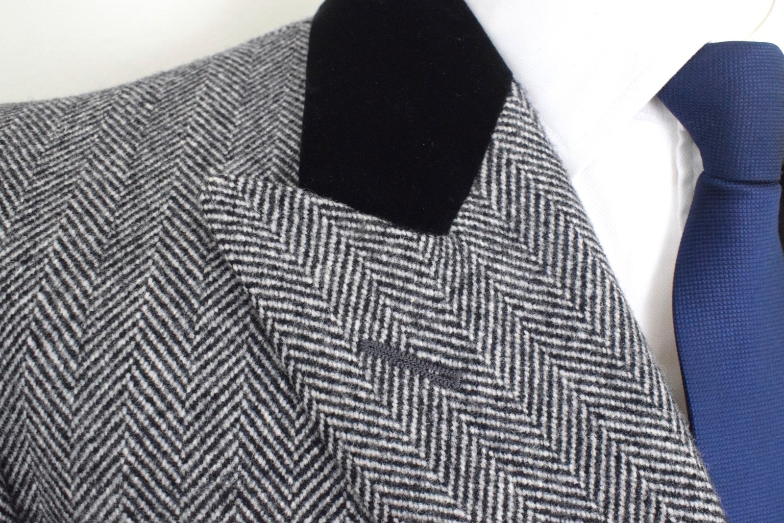 CROMBIE Herringbone Tweed Chesterfield Coat Size 44R/54R XL Savile Row ...
