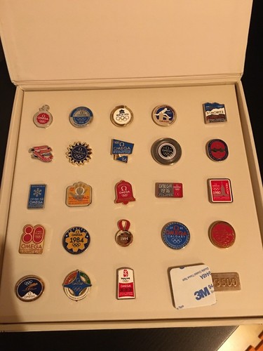 Omega pins Olympic Games Beijing - Limited Edition - Speedmaster ...