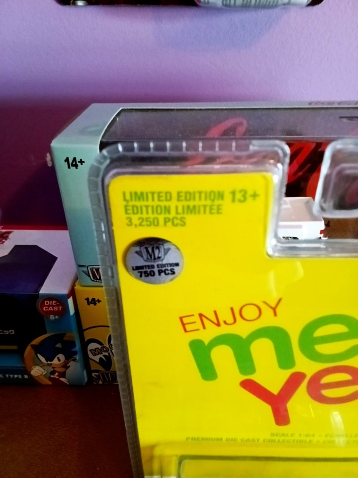 2020 M2 Machines 1:64 Chase Mello Yello 1971 DODGE CHARGER R/T HEMI | eBay