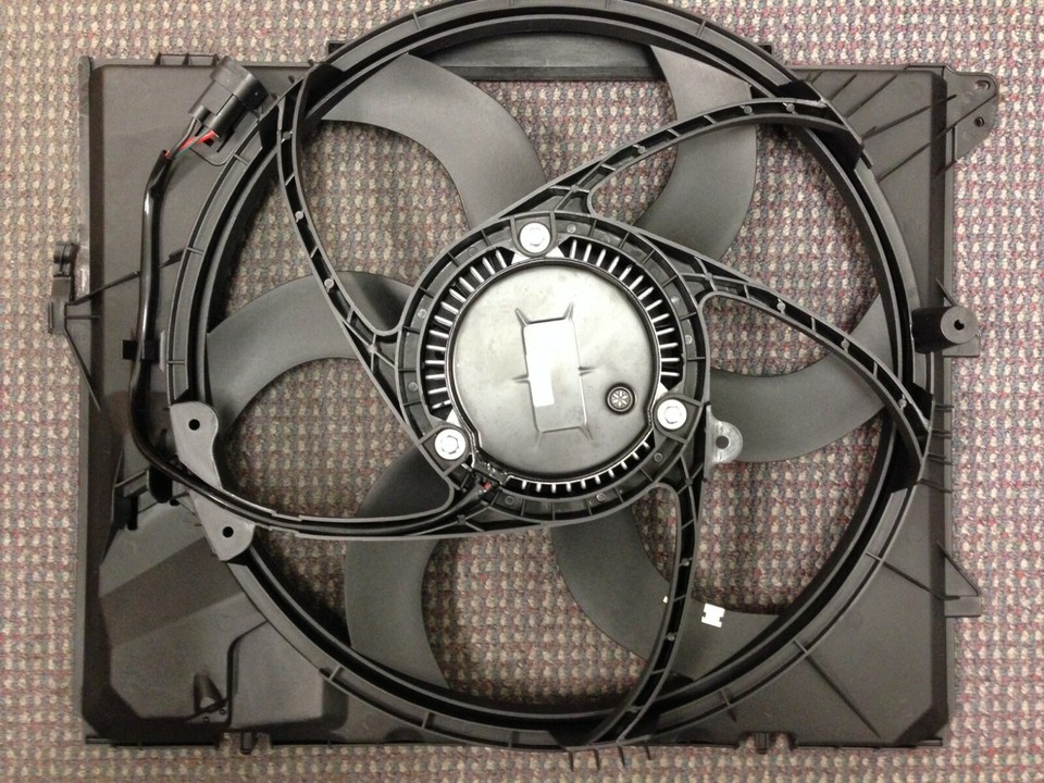 CF004 BMW 128i 08-13/ 3 Series 06-13/ Z4 09-11 Cooling Fan Assy (400 ...