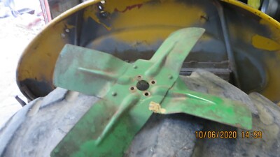 JOHN DEERE 2010 TRACTOR GAS ENGINE FAN | eBay