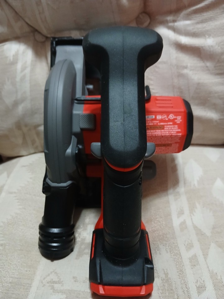 Craftsman 20V Max Circular Saw CMCS505 Cordless Compact 20 Volt New ...