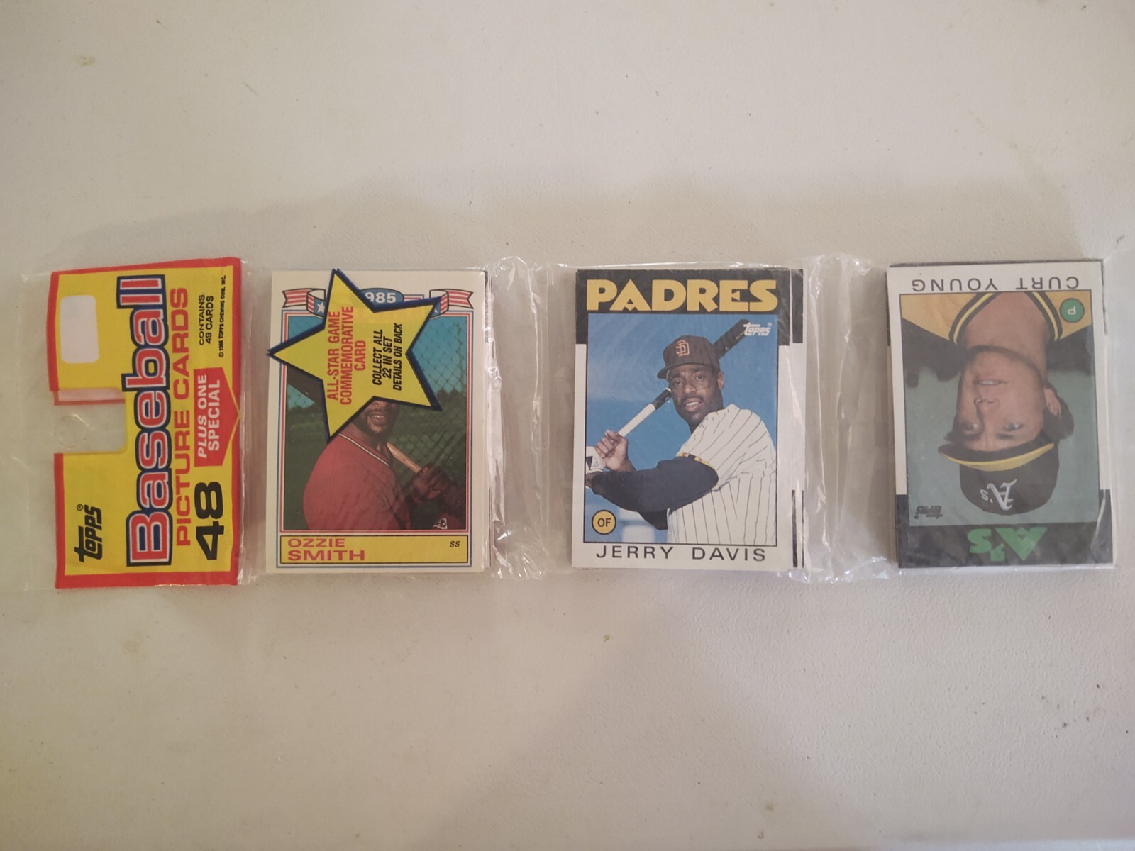1986 Topps Baseball Rack pack Ozzie Smith, Curt Young | eBay