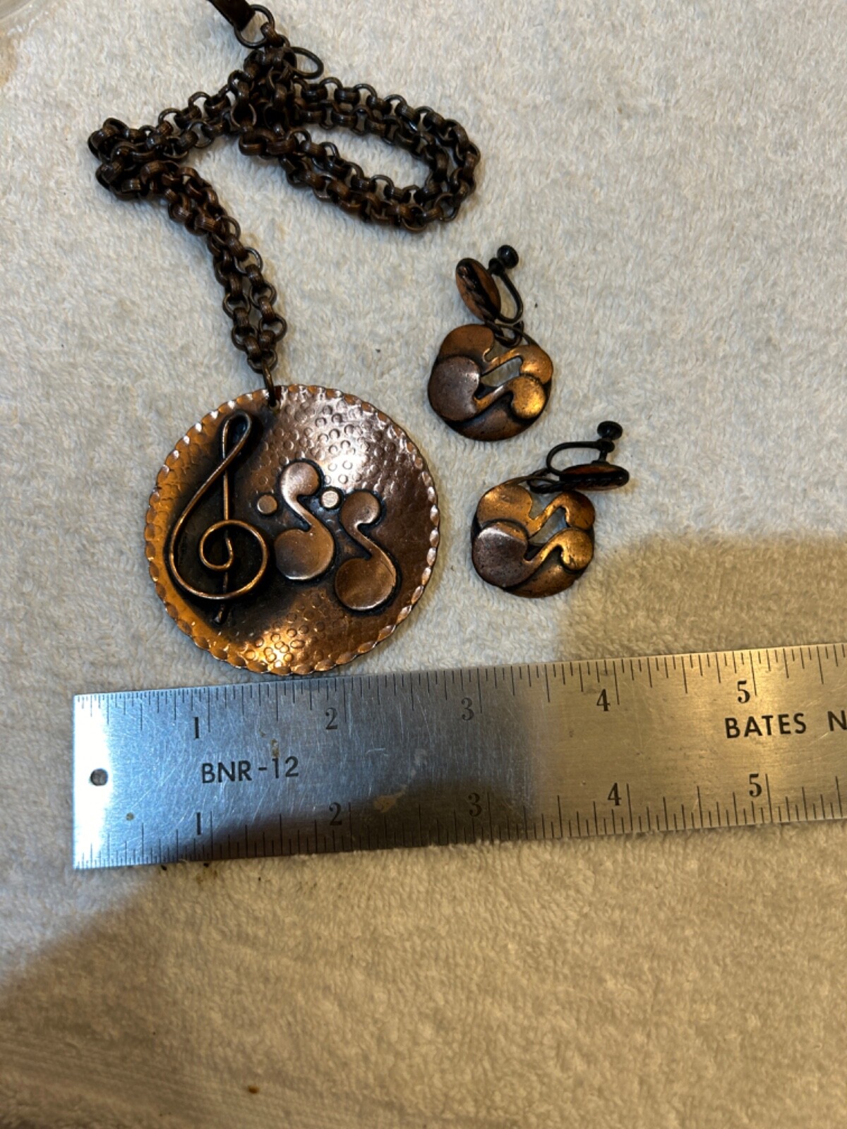 Vintage Copper Beamed Music Notes Screw Back Earrings… - Gem