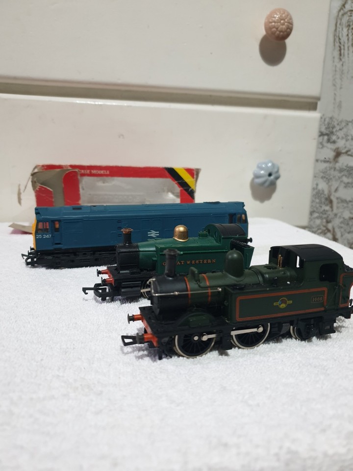 AD043 Hornby R068 BR Blue Class 25 Diesel 25247 DCC Fitted & R077 ...