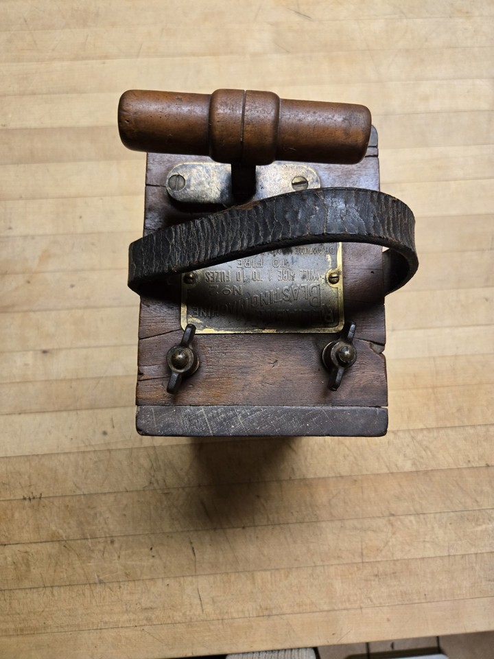 Antique DuPont Reliable Blasting Machine No. 2 Dynamite Cap Mining ...