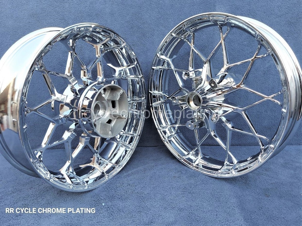 Harley Chrome Prodigy Wheels 19 F 18 R Street Glide Special Exchange ...