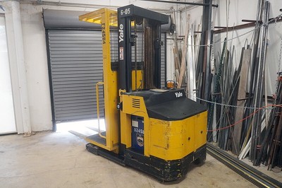 Forklifts - Yale Order Picker