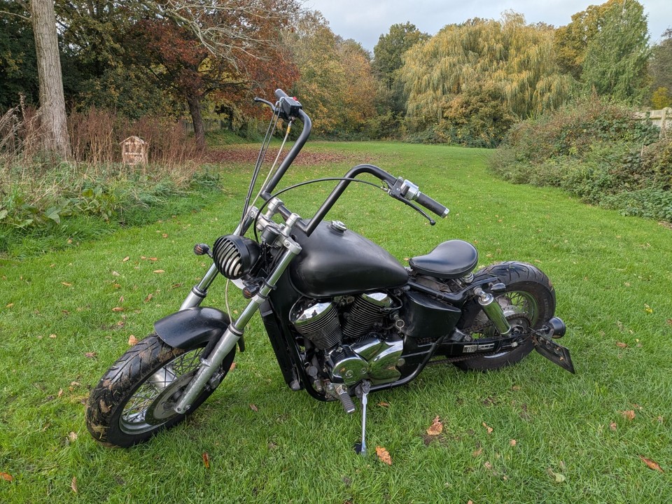 Honda VT750 Shadow Classic Retro Custom Chop Chopper Bobber Brat ...