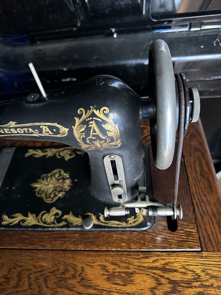Antique Minnesota Model A Treadle Sewing Machine Early 1900's Cast Iron ...