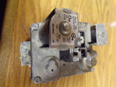 Gas Furnace On/Off Valve 36E93 Type 301 *FREE SHIPPING* | eBay