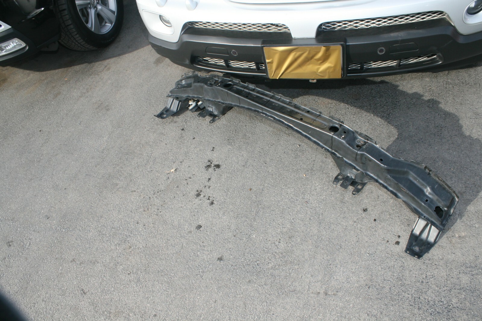 02-03 BMW X5 E53 FRONT REINFORCEMENT BAR SUPPORT w/ HORN SIGNALS OEM | eBay