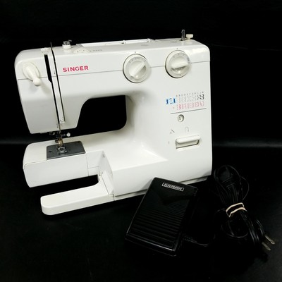 Singer Sewing Machine 1120 With Pedal PLEASE READ | eBay
