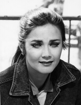 LYNDA CARTER WONDER WOMAN 8X10" Photo #WW69 | eBay