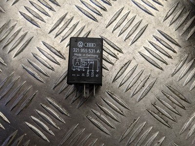 B526 Audi Relay Unit Module 321955531A | eBay