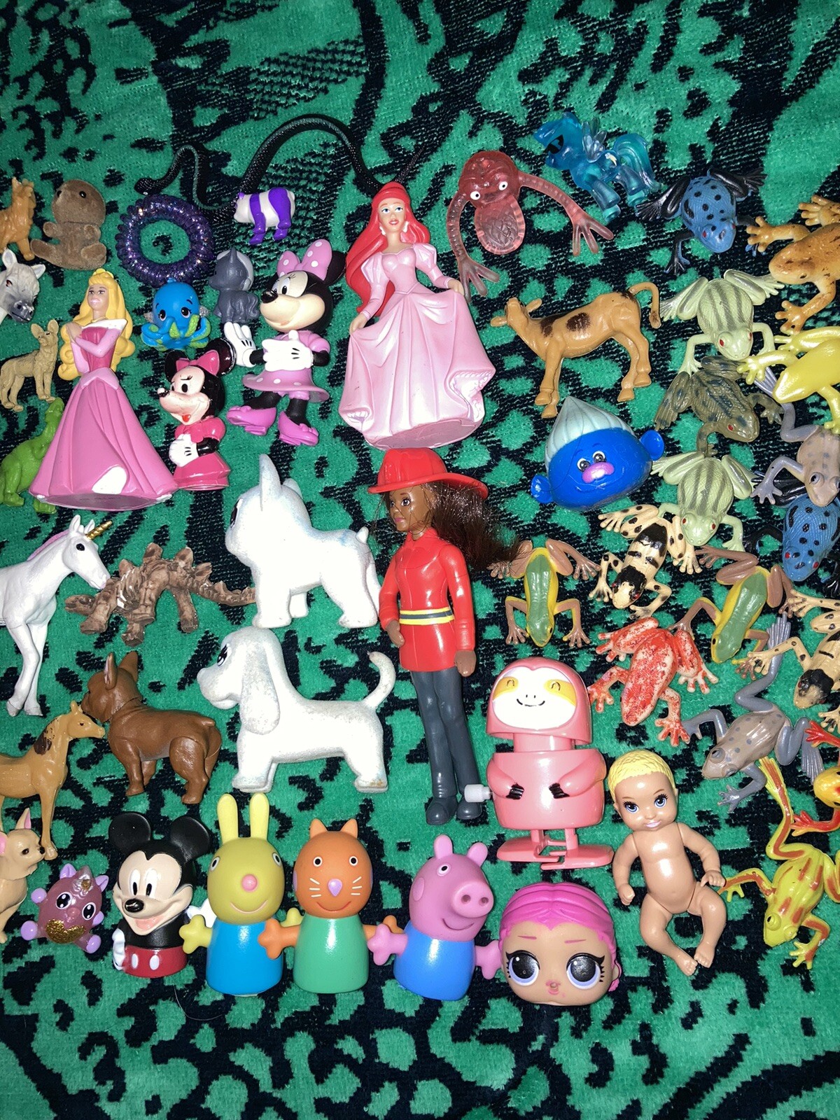 Mini Toy Mixed Lot: Frogs, Minnie Mouse, Disney Princess, Barbie ...