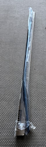 NEW OEM Toyota Moulding Assy, front door belt RH 75710-33170 | eBay