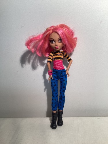 Monster High A Pack of Trouble Howleen Wolf Doll Mattel | eBay