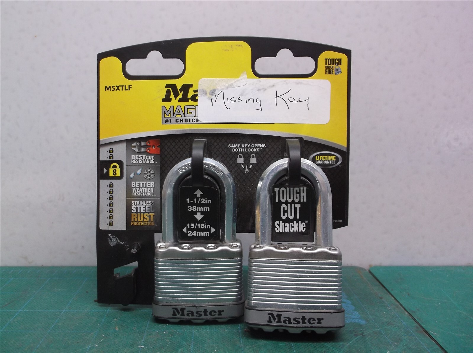Master Lock M5XTLF Magnum Laminated Padlock, 2", Stainless Steel ...