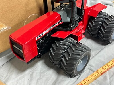 CASE IH 9390 4WD Tractor FAT DUALS 1:16 NIB HUGE Die-Cast Scale Models ...