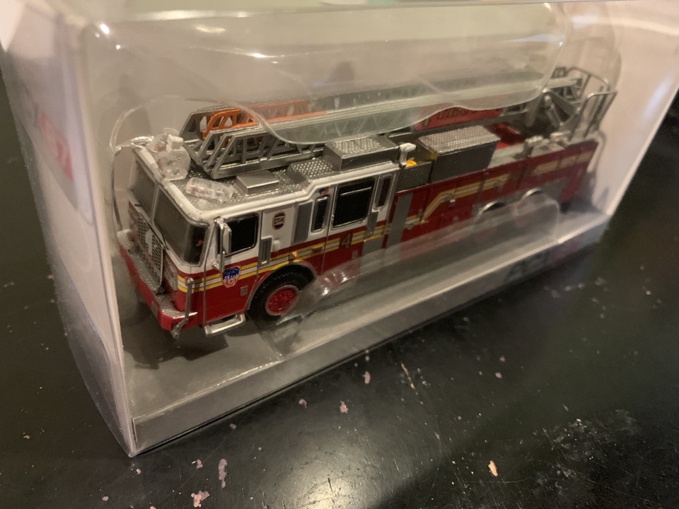 1:87 HO scale PCX87 0228 Ferrara Ultra Fire Truck Ladder #4 | eBay