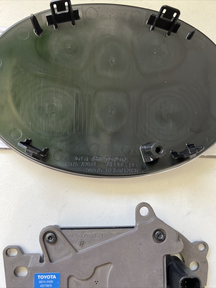 Toyota Tacoma Cruise Control Distance Radar Sensor Front Grill Emblem ...