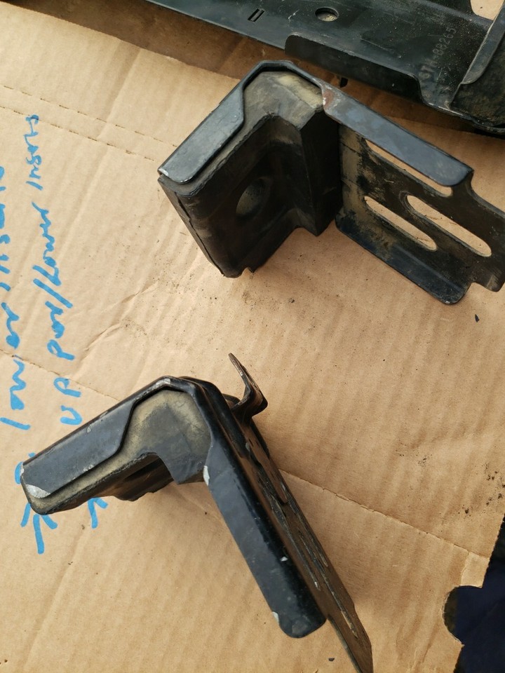 95 96 97 FORD F250 F350 7.3L DIESEL RADIATOR MOUNTING BRACKET ...