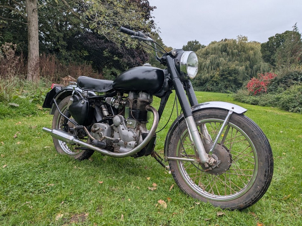 Royal Enfield Bullet 350 Classic Restoration Project Custom Chop ...